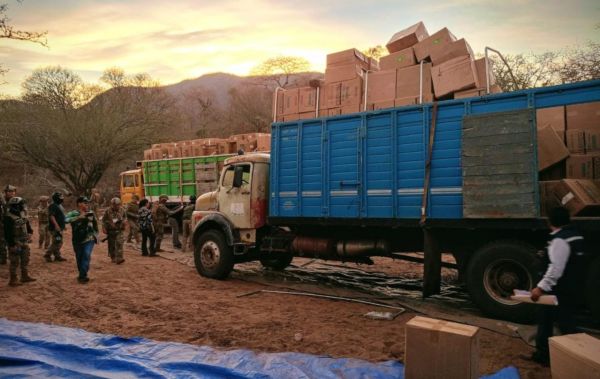 Aduana se incautó millonario cargamento de cigarrillos en Santa Cruz